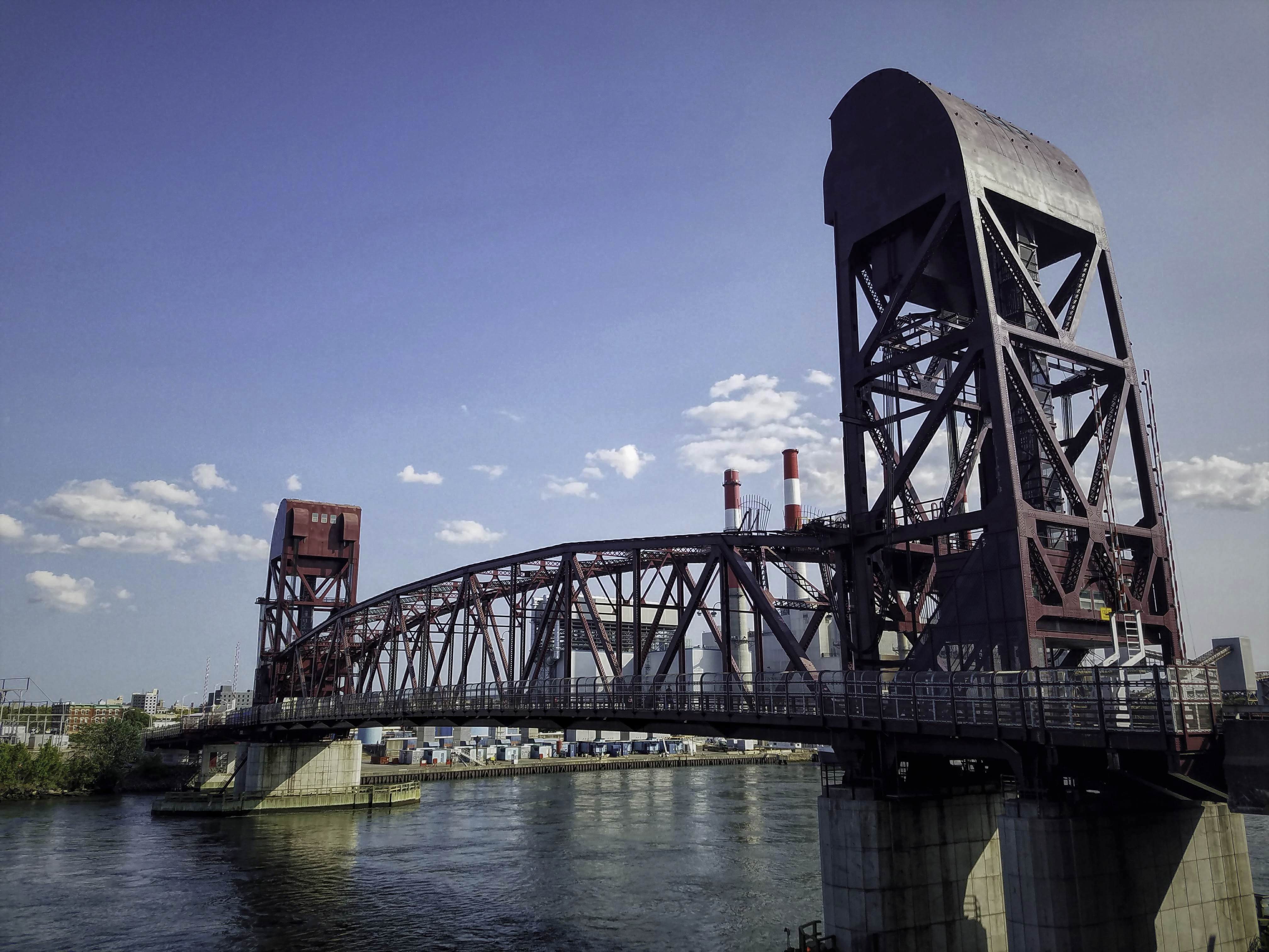 Over the Roosevelt Island Bridge – The Humble Fabulist